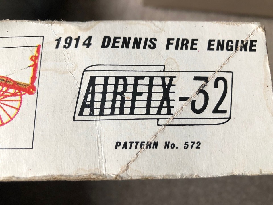 Vintage 1914 Airfix Dennis Fire Engine 1:32 Scale Series 5 Boxed Model ...