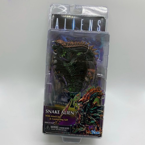 Aliens Snake Alien Action Figure With Attack Jaw & Constricting Tail ...