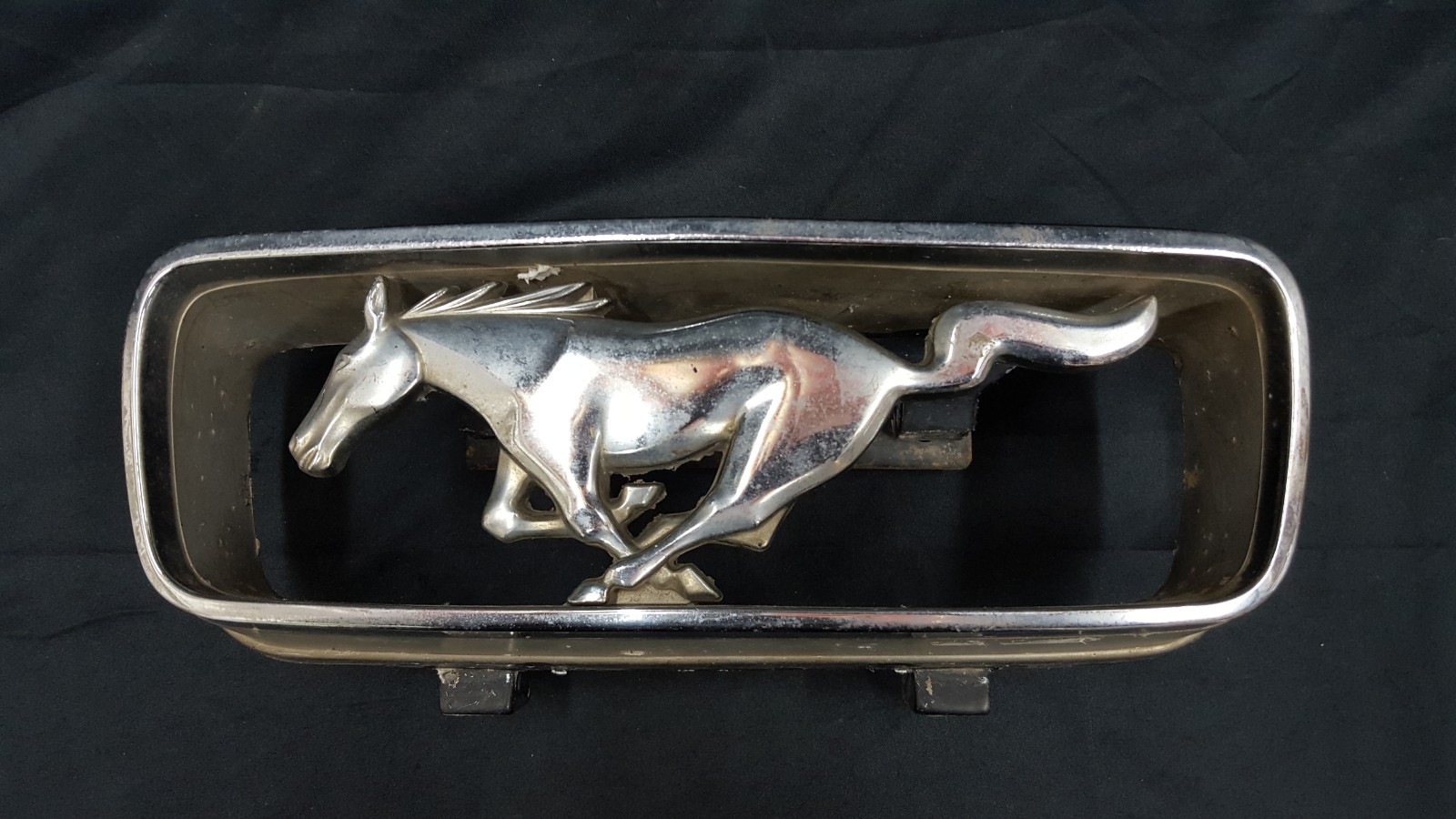 OEM Vintage 1964-1967 Ford Mustang Front Grille Emblem | eBay