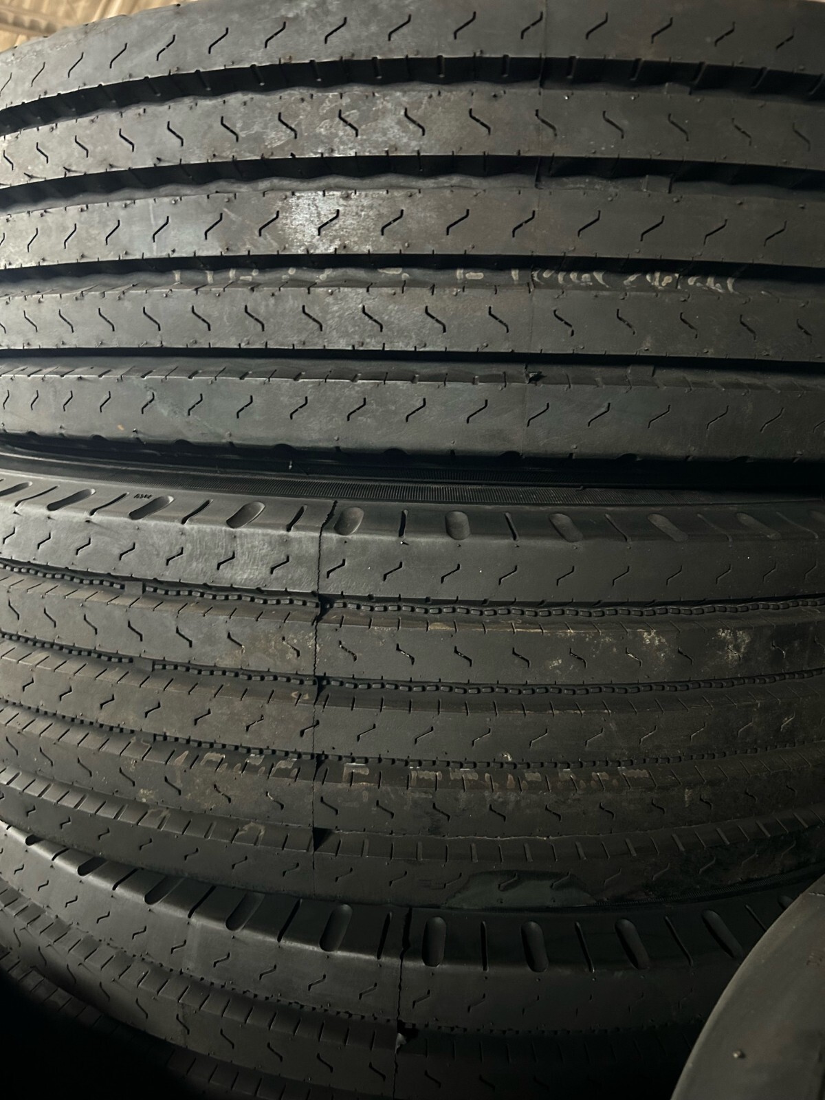 11R22.5 (4-Tires) NEW ROAD CREW 11R22.5 R100 STEER ALL POSITIONS 16 PLY ...