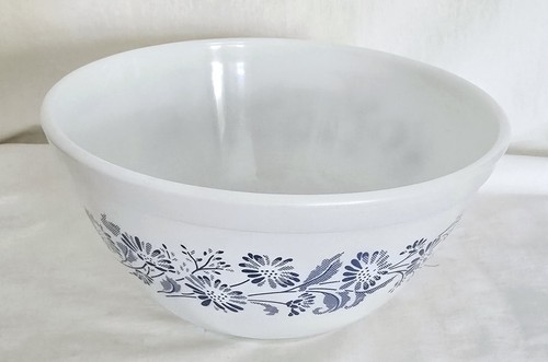 Vintage Pyrex Colonial Mist White W/ Blue Flowers Nesting Bowl # 402 1 ...