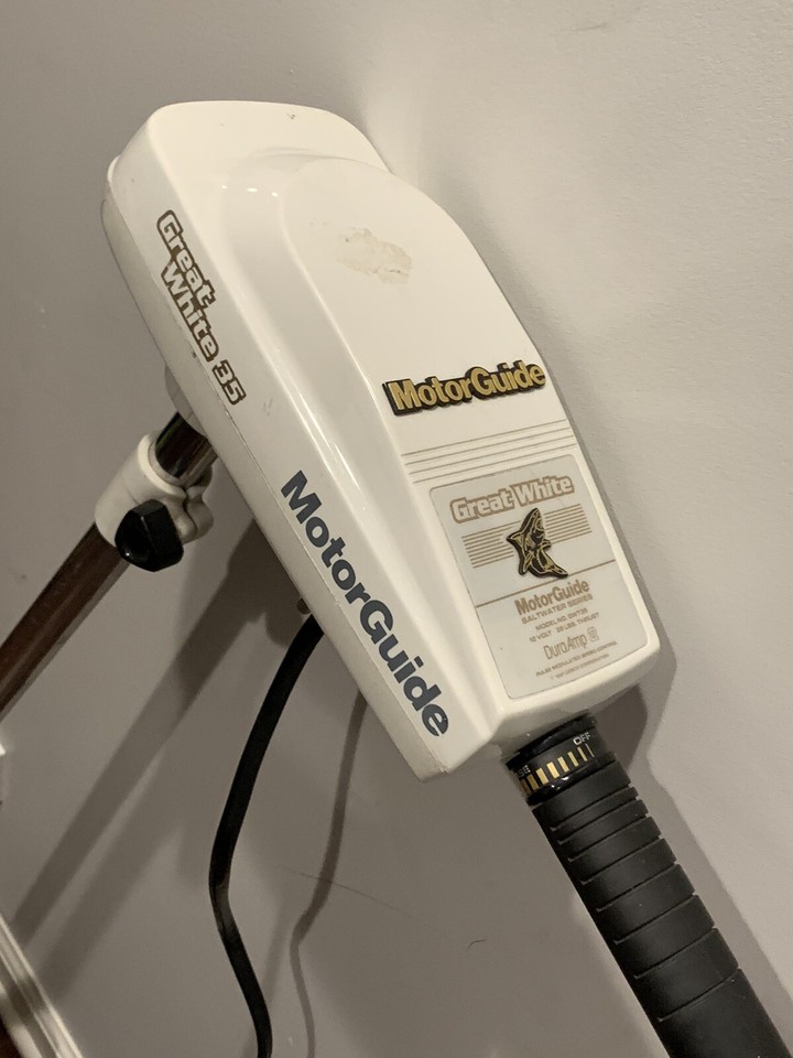 MotorGuide Trolling Motors, Saltwater Series Great White 12V, 35LBS ...