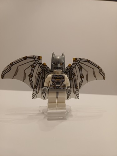 LEGO Mini Figure Batman Space Suit. From Set 76025 DC Superhero Justice ...
