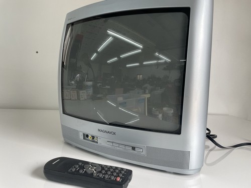 Magnavox 13MT1431/17 13-inch CRT Color TV Retro Gaming Working With ...
