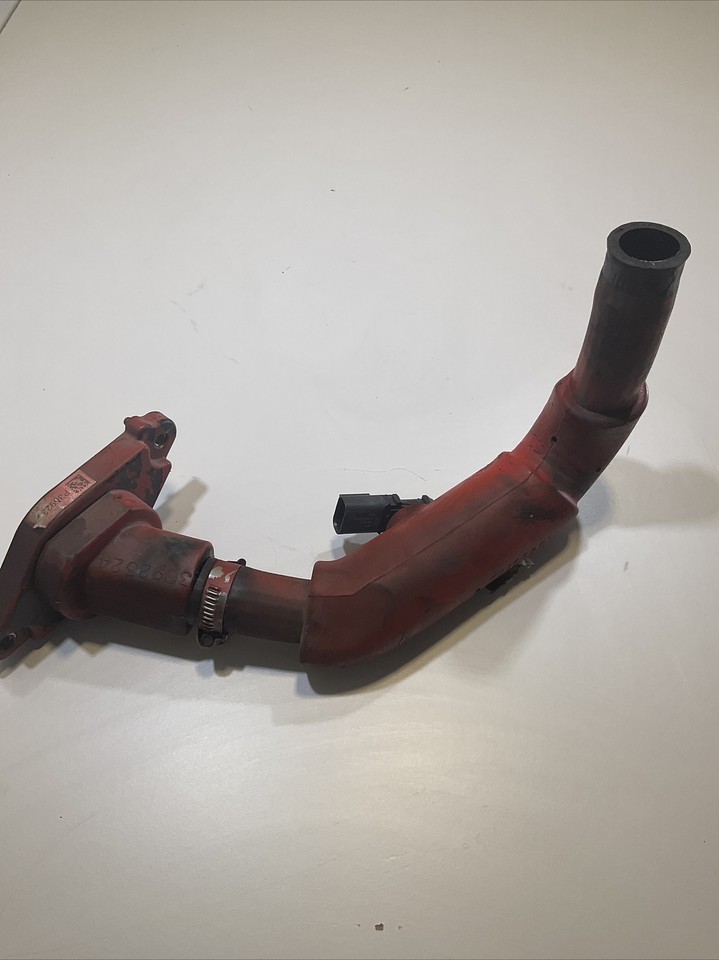 Cummins ISX/QSX 15 Molded Hose 3695173 With Breather Adapter 3692324 ...