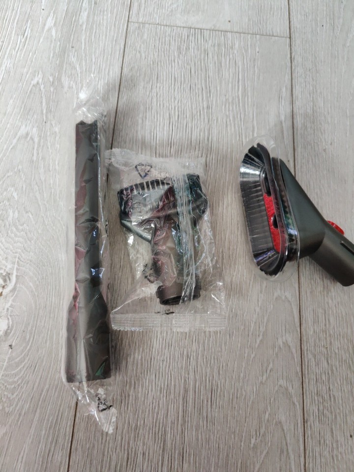 Dyson Cordless V7 V8 V10 V11 V15 Attachments X3 For Dyson Cheap Free ...