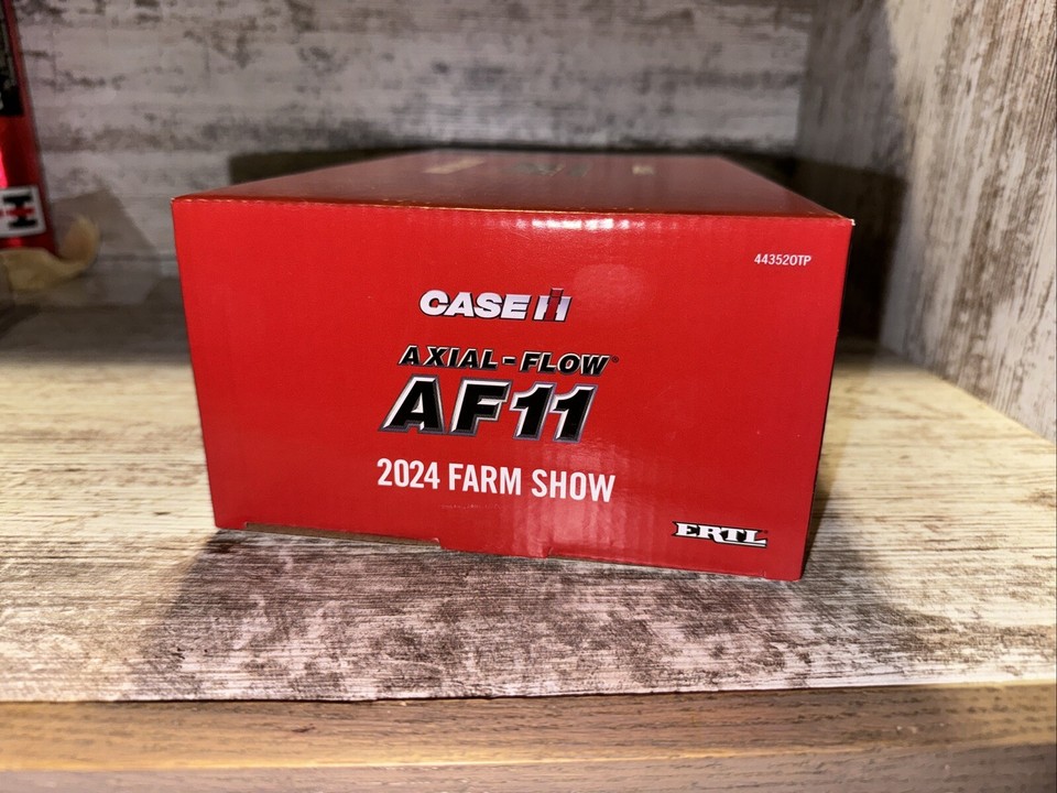 1/64 Scale Case IH AF11 Combine 2024 Farm Show Ertl Track Both Heads ...