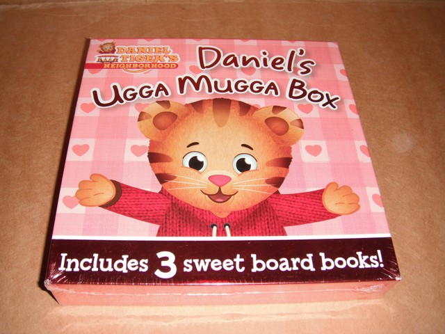 Daniel Tiger's Neighborhood Ser.: Daniel's Ugga Mugga Box (Boxed Set ...