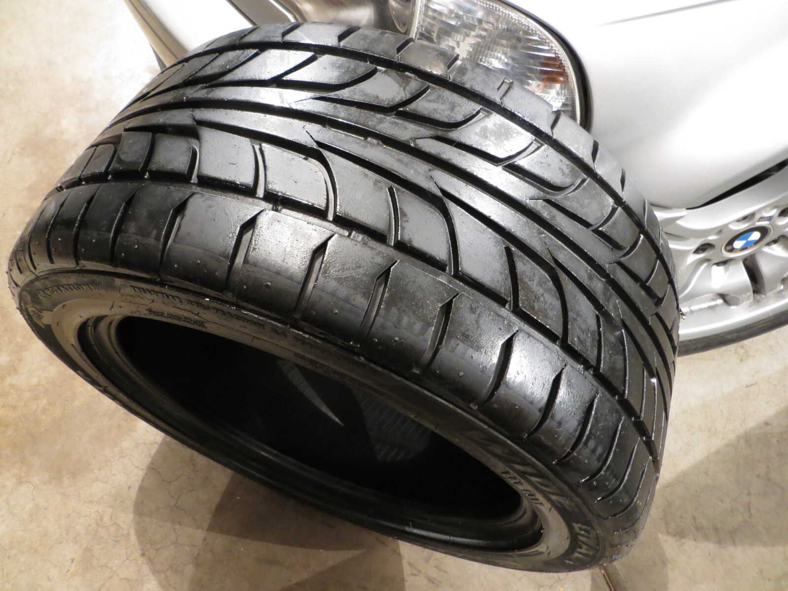 ALMOST NEW 1 ONE FIRESTONE FIREHAWK WIDE OVAL P285/40ZR17 100W 285 40 ...
