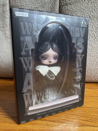 [New in Box] PopMART Skullpanda Wednesday-Classic Dress Version [NYC ...