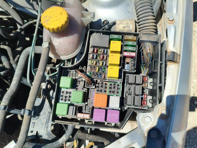 fuse box OPEL CORSA C 1.2 16V 75 CV 2000 1731985 | eBay UK