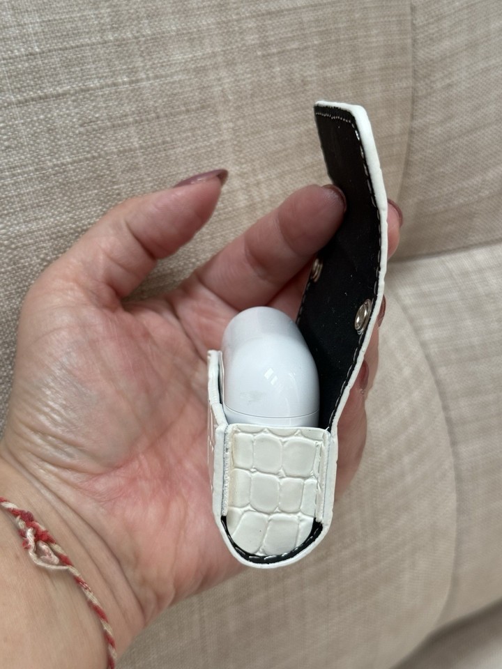 PRADA Milano White Leather Airpod Case | eBay