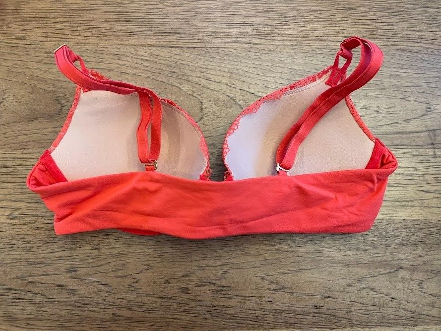 SOMA Bright Red Vamp 36C Embraceable Front Close Push Up With Lace ...