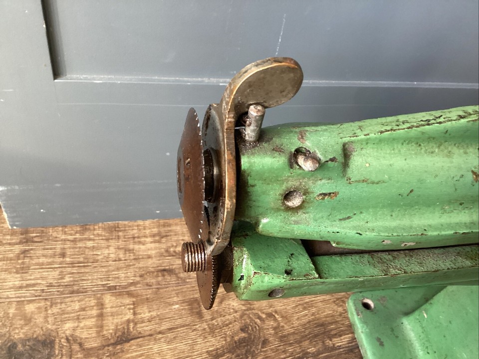 Vintage Landis Leather Skiver Machine Shoe Repair Cobbler USA Green ...