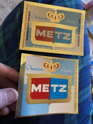 The Walter Brewing Co METZ PREMIUM BEER beer label CO 12oz (2 Labels ...