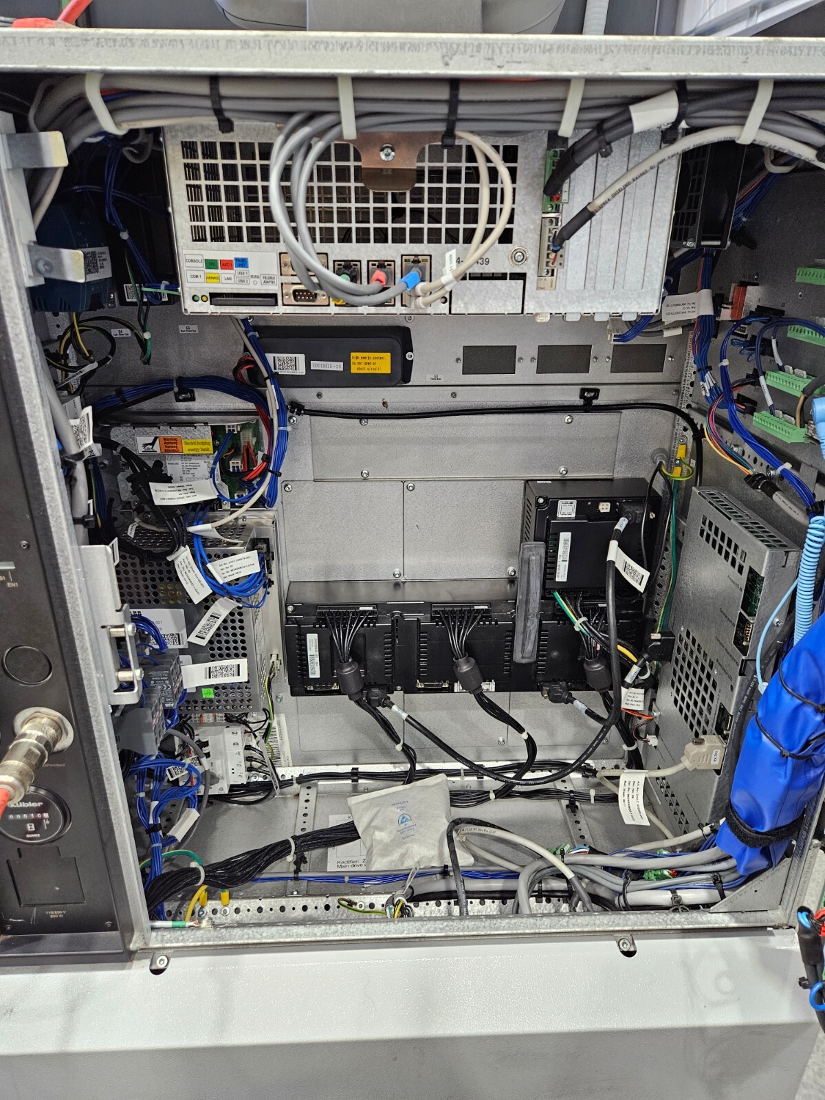 ABB IRB 140 Industrial Robot Weld Cell With IRC5 Controller And Miller ...