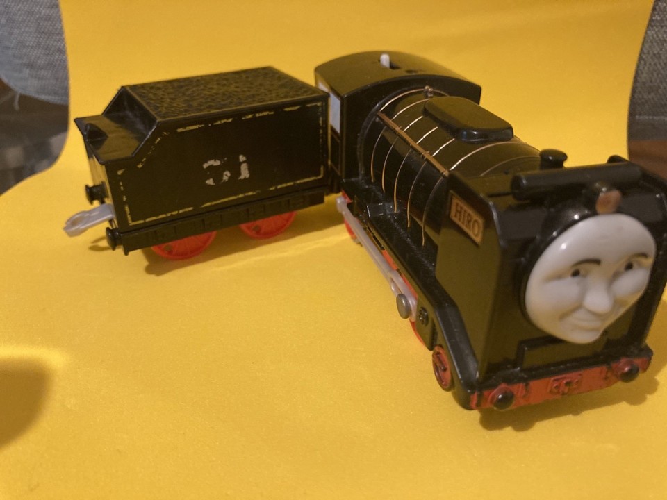 3x Thomas & friends Trackmaster motorised trains & tenders Lexi, Hiro ...
