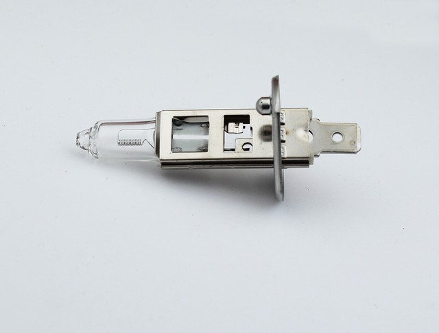 Genuine Philips Long Life EcoVision Headlamp H1 Light Bulb Lifetimex4 ...