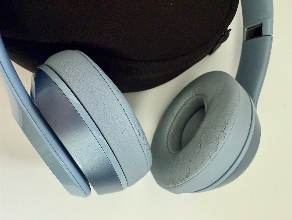 Beats Solo 3 Wireless On Ear Headphones Gray with Case | eBay