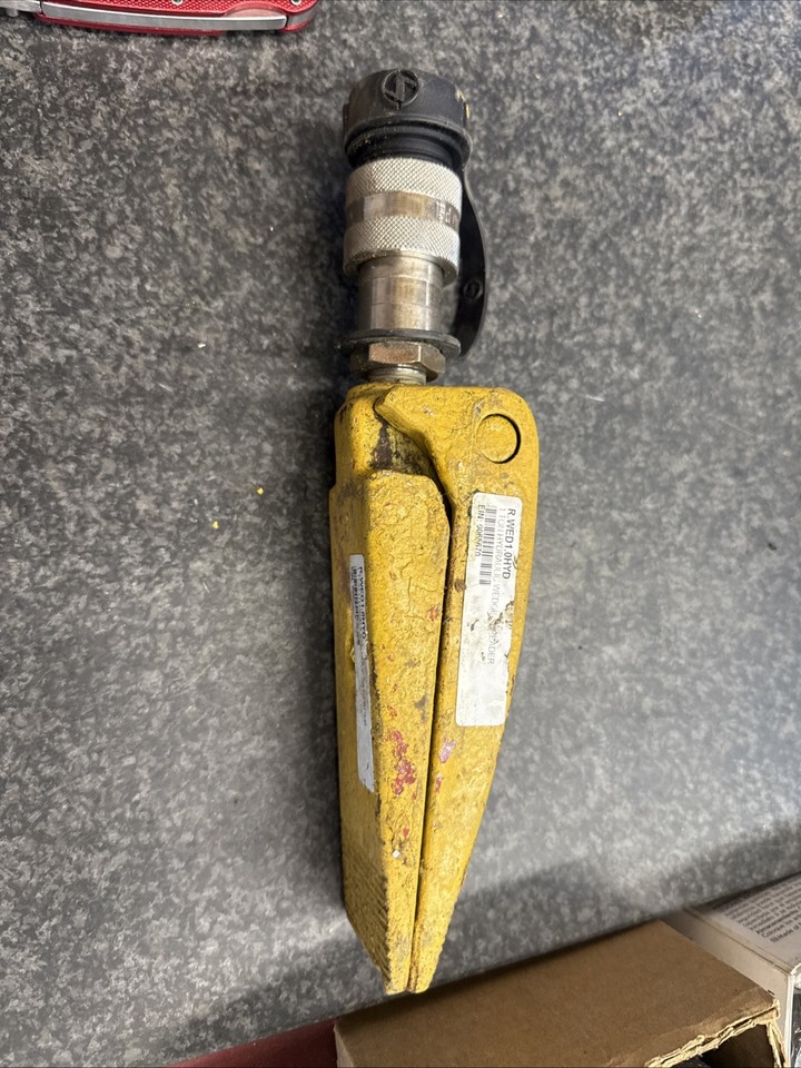Enerpac WR5 Hydraulic Wedge & Spread Cylinder 1 Ton Capacity, 3.7 ...