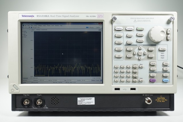Tektronix RSA5106A Real-time Spectrum Analyzer DC to 6.2 GHz * Rsa5106b ...
