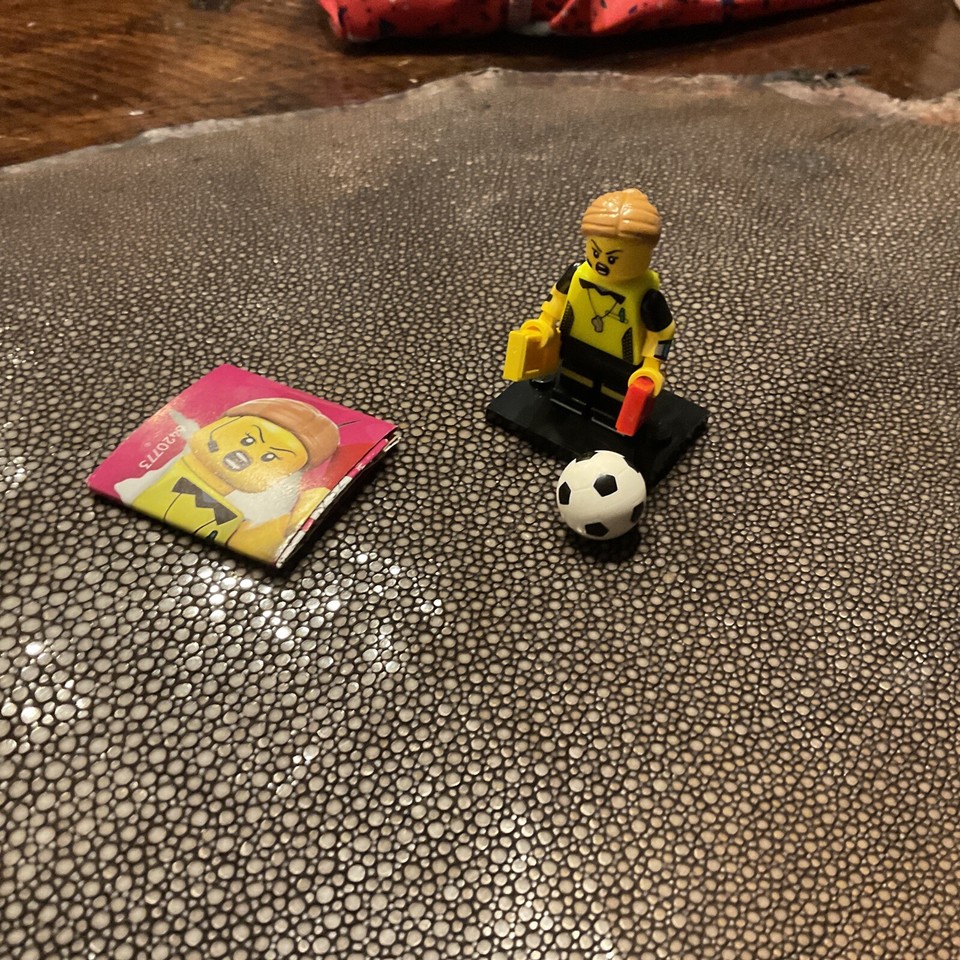 LEGO 71037 Series 24 Collectible Minifigure Soccer Referee 66733 ...