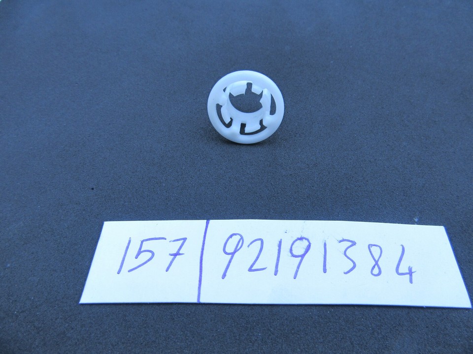 GEAR SELECTOR CLIPS PIN Auto Shifter VE VF WM WN HOLDEN COMMODORE V6 OR ...