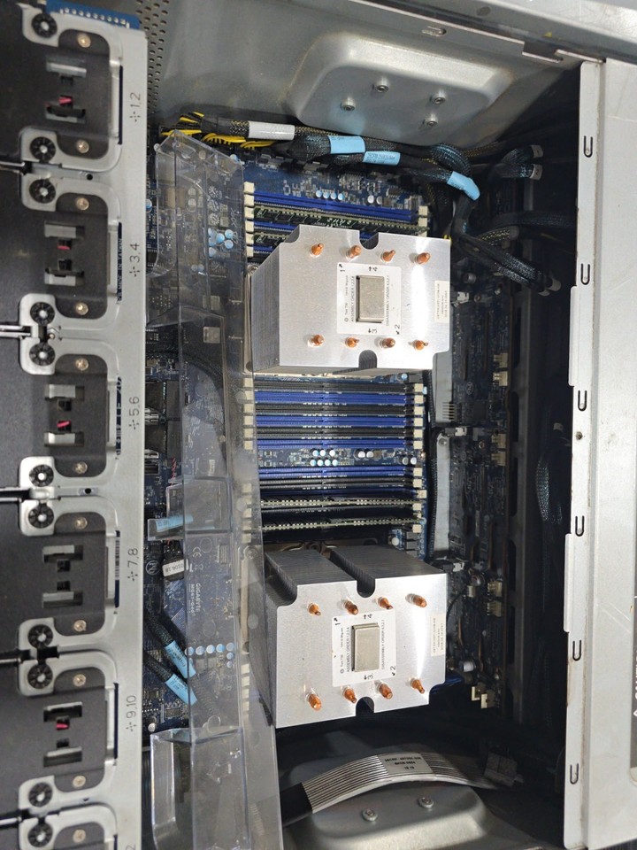 Gigabyte 4U AI Server 10x Nvidia GPU 2x Xeon Gold 6150 36 Core 2.7GHz ...
