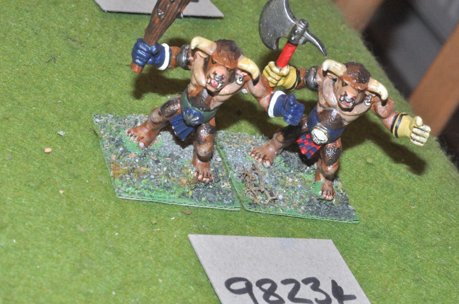 28mm fantasy / chaos - beastmen minotaurs 2 figs warhammer - (98234 ...