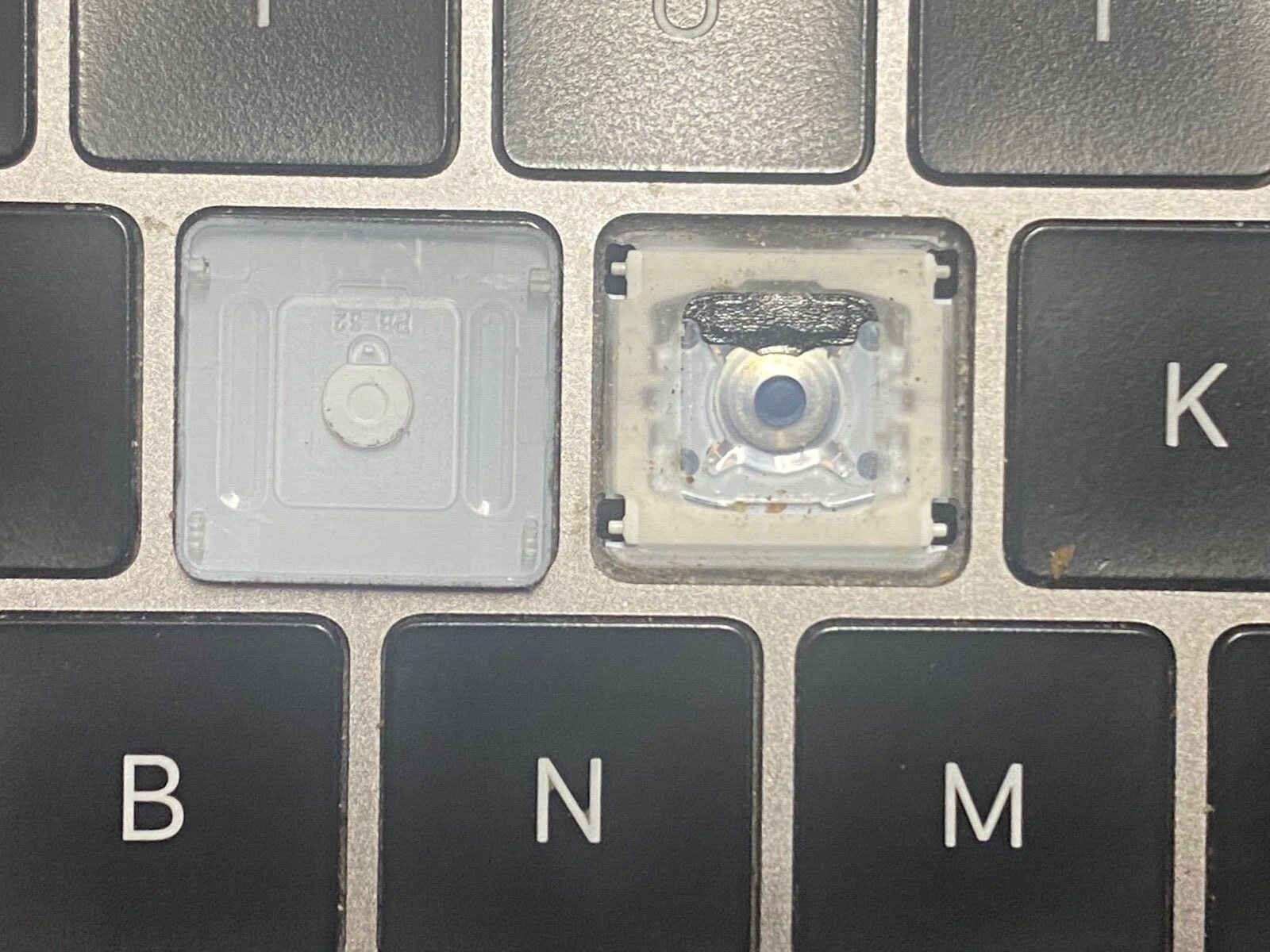 Apple MacBook Pro 13" A2159 2018 2019 UK Keyboard - 1 Key + Butterfly ...