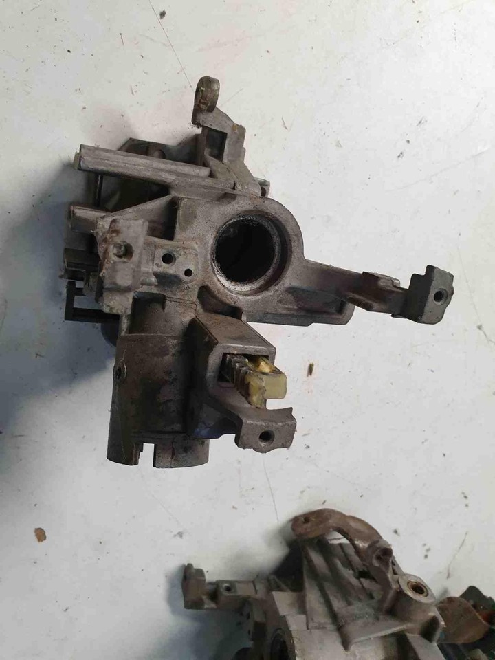 F6DZ-3511-A UPPER STEERING COLUMN / LOCK HOUSING USED WILL NEED NEW ...