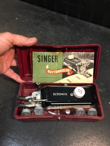 Vintage SINGER BUTTONHOLER ATTACHMENT CONTENTS & CASE INSTRUCTIONS Free ...