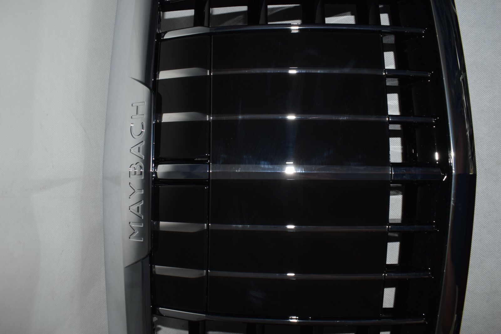 Original Mercedes A2228805302 MAYBACH Kühlergrill X222 9040 Schwarz s ...