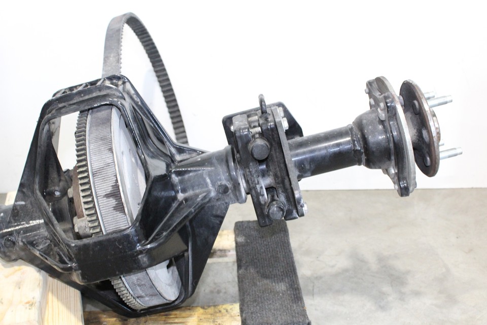 2009-2023 Harley Davidson Freewheeler Tri Glide Rear Axle End Assembly ...