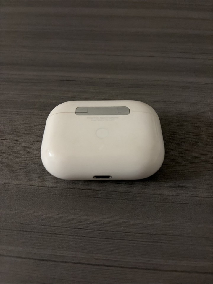 Authentic Apple Airpods Pro 1st Generation A2190 Case and Airpods | eBay
