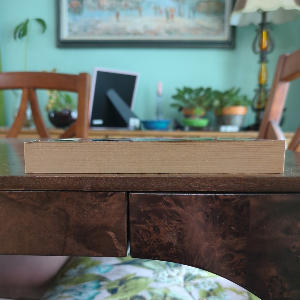 Familiar Spirit by Lisa Tuttle/Paperbacks From Hell - Tor Mass Market ...