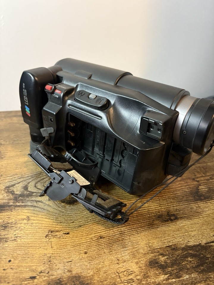 Hitachi VM-E230A 8mm Video Camera Camcorder | eBay
