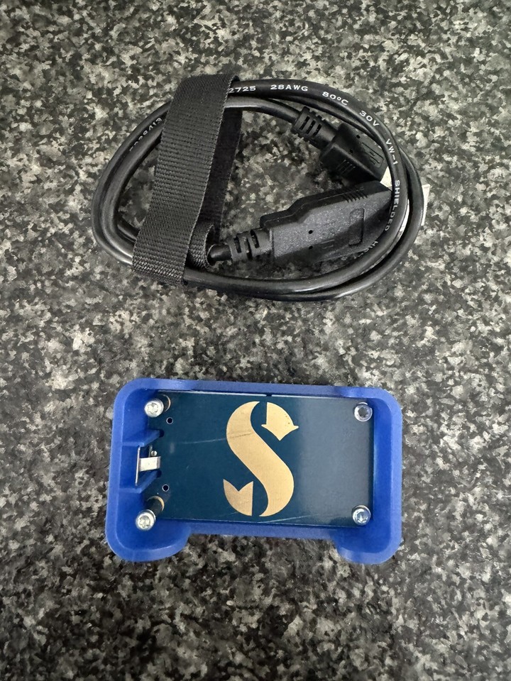 Brand New Scubapro Mantis 2 Data Sync Cable & Cradle | eBay