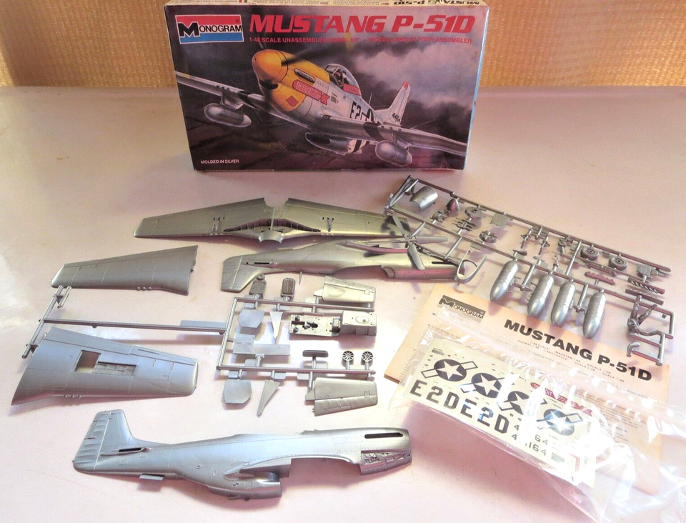 Monogram 5207 NORTH AMERICAN P-51D MUSTANG Model Kit 1:48 Series ...