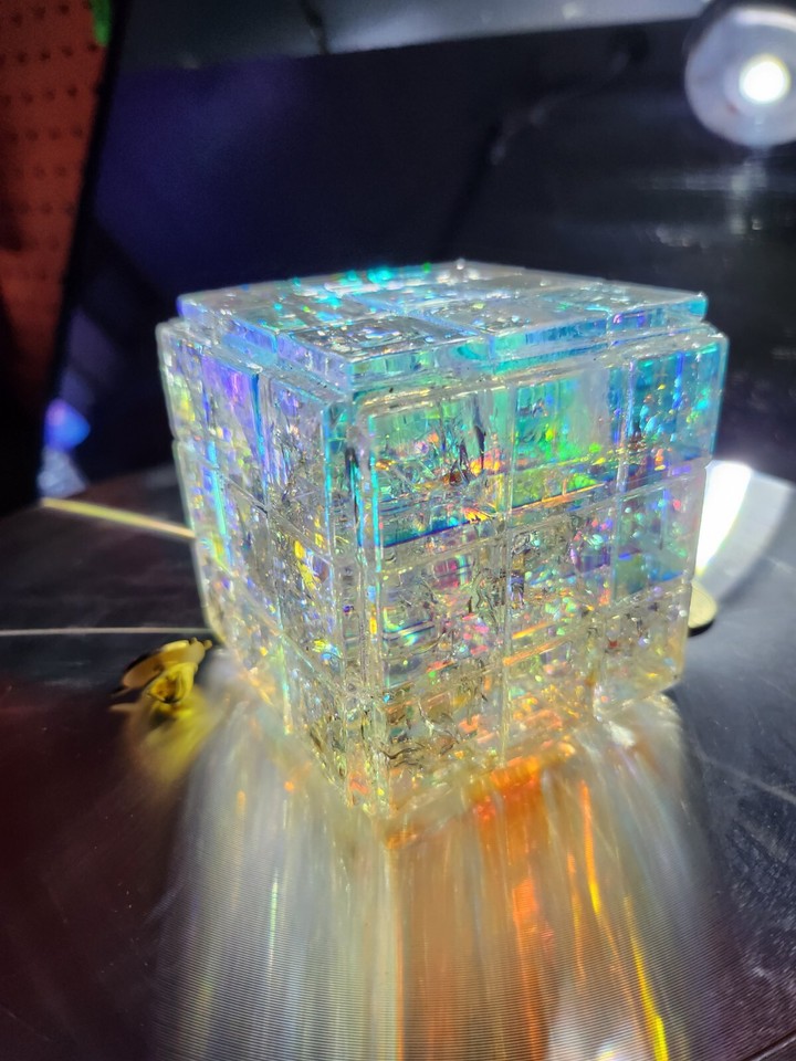 Dichroic Crystal Art Glass Rubik's Cube Chameleon Crystal Paperweight ...