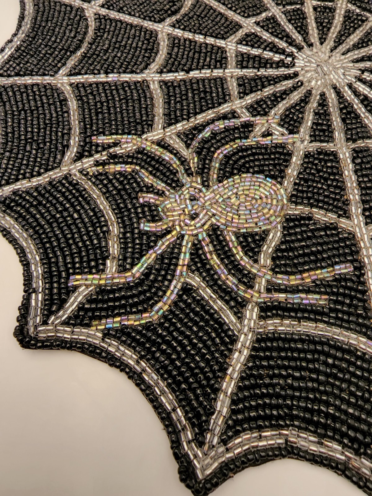 x4 Halloween Spider Web Shaped Beaded 15" Charger Placemat Nicole Miller Silver | eBay