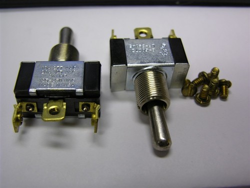 2 Arco Electric E60272 LR39145 70,000 Series SPDT (ON)-OFF-(ON) Toggle ...