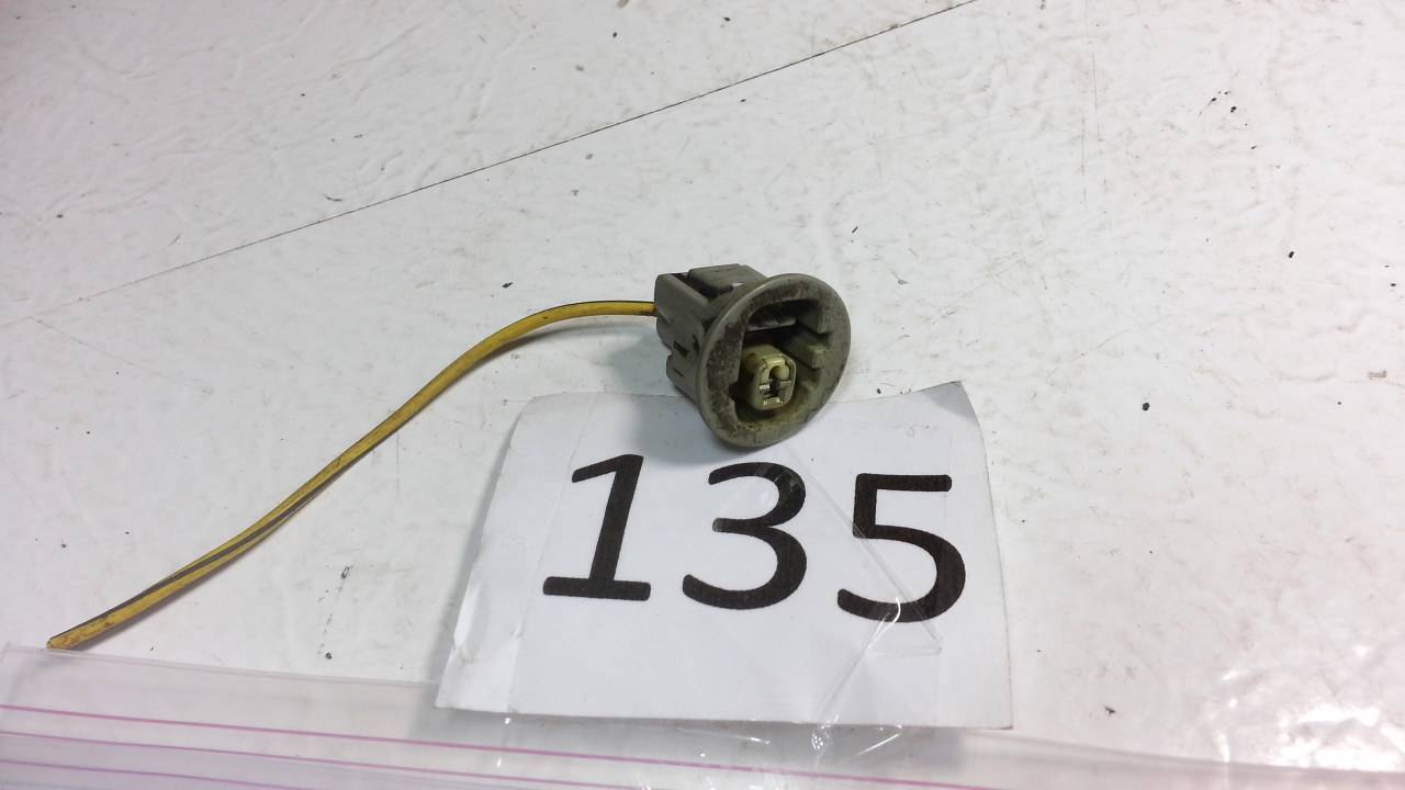 1992-1996 TOYOTA CAMRY CONNECTOR PRESSURE SENDING UNIT 835300E010 OEM ...