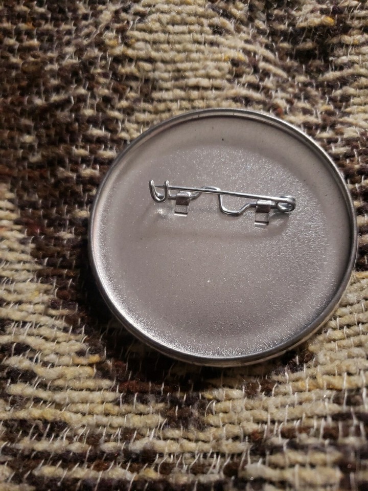 Vintage Pin Back Button Warning! I Have An Attitude & I Know How To Use ...