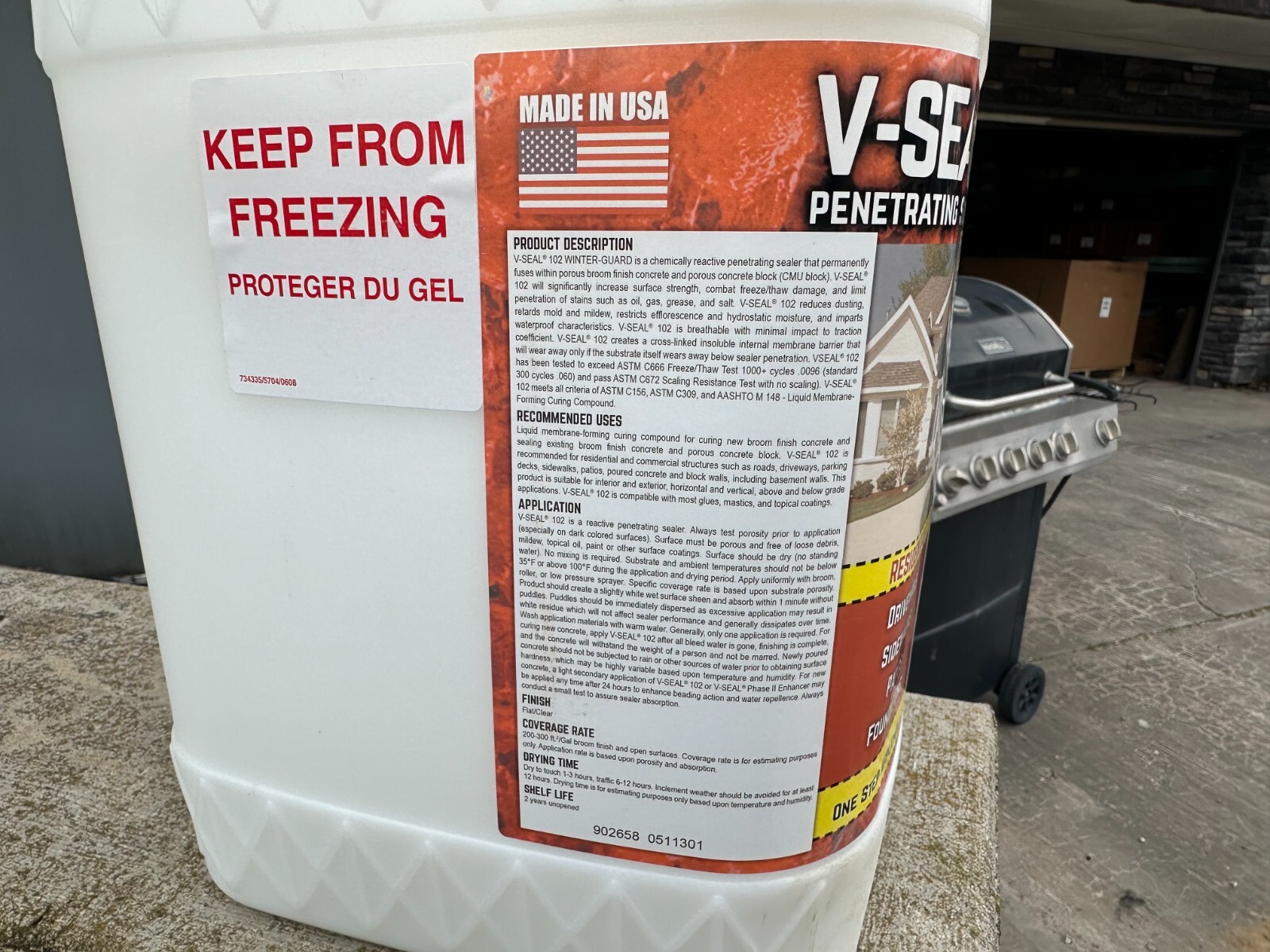 V-SEAL® 102 Winter Guard Penetrating Sealer and Curing Compound (Broom ...