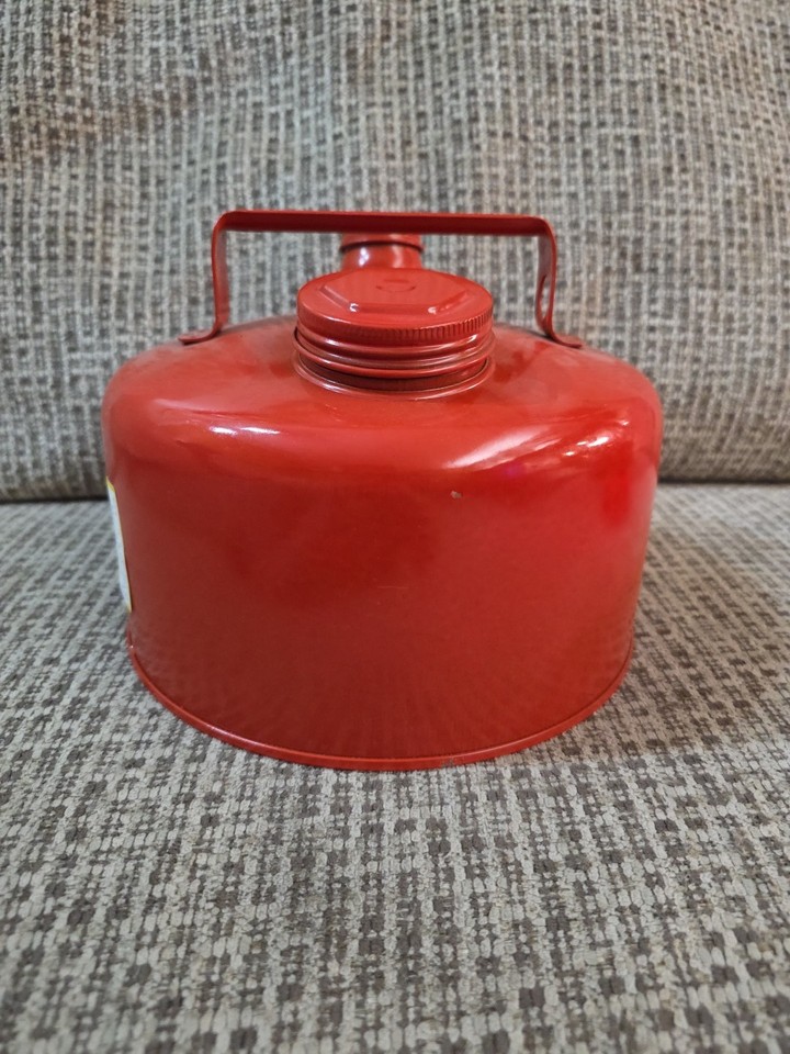 Vintage Eagle Galvanized Gas Can Red Round 1 Gallon Model 501 USA NOS ...