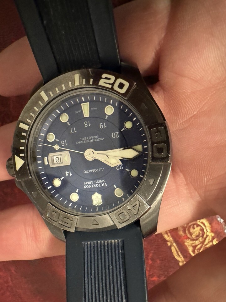 VICTORINOX Automatic Divemaster 500 Watch | eBay