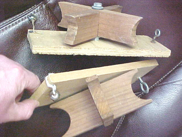 BS2 Vintage folk art homemade ice fishing rattle reels fish house ...