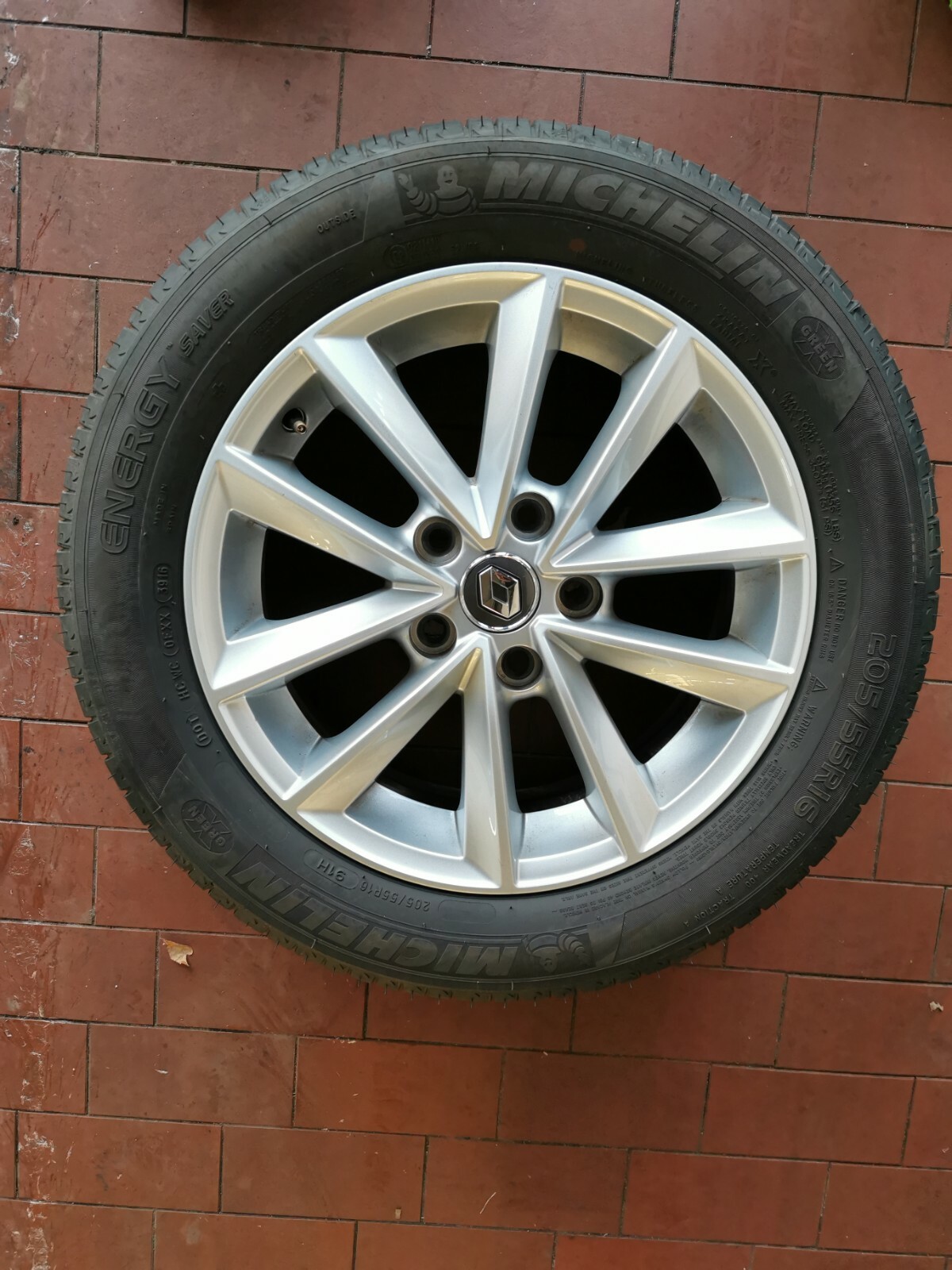 Renault Megane 4 Alufelge Satz Silverline Original mit Sommerreifen ...