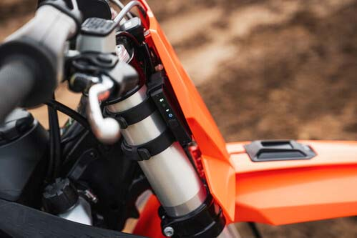KTM Connectivity Unit GPS Fender Kit | A46014986088EB for sale online ...